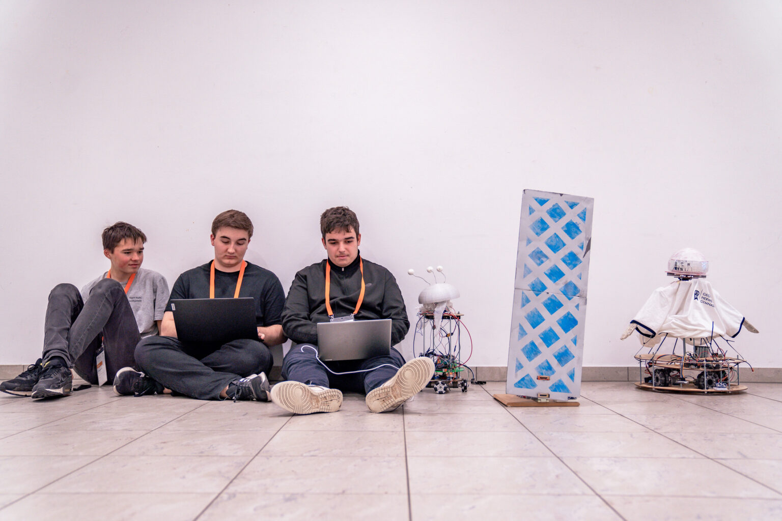 Why Educators Should Get Their Students Into Robotics - RoboCupJunior